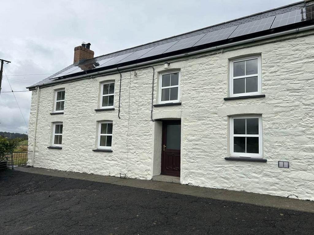 Tregaron, Ceredigion SY25 4 bed detached house - £1,300 pcm (£300 pw)