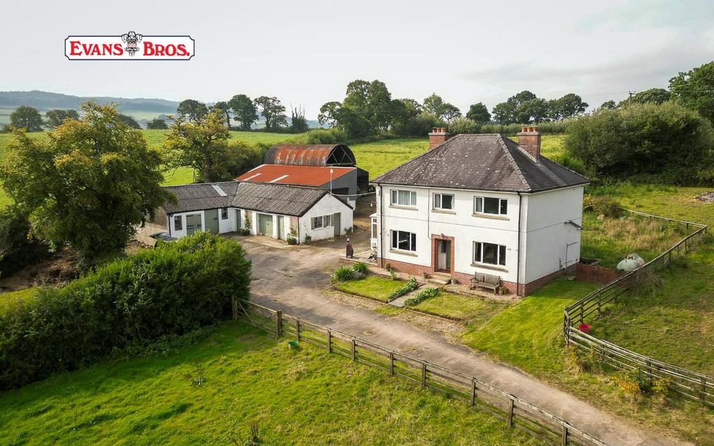 Llanddarog, Carmarthen 4 bed property with land - £625,000