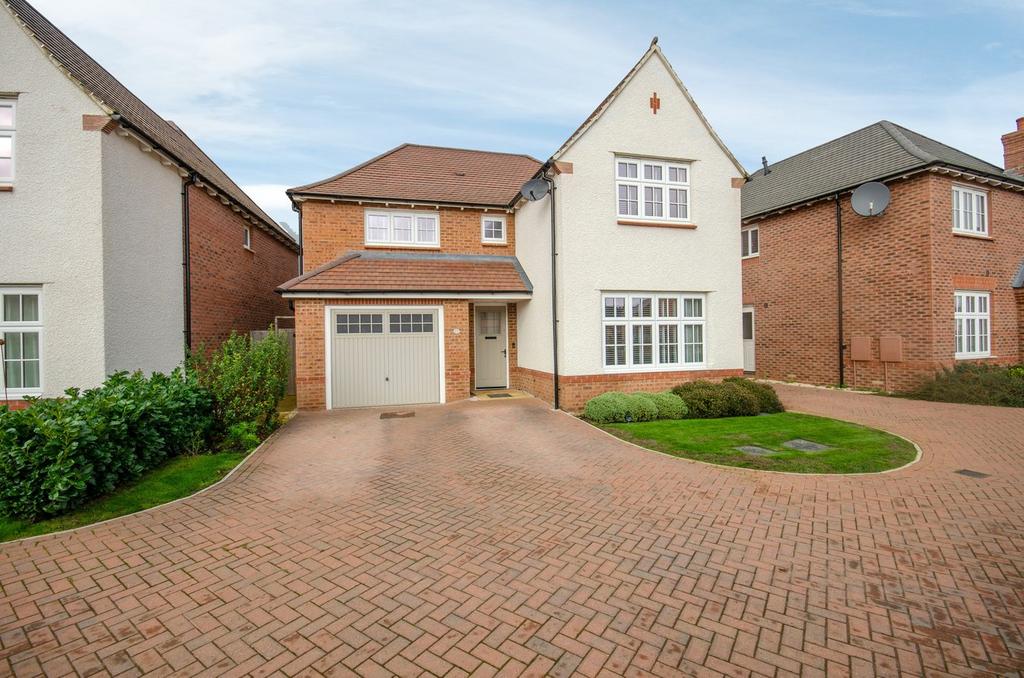 Near Birch Road, Houlton, Rugby, CV23 4 bed detached house - £450,000