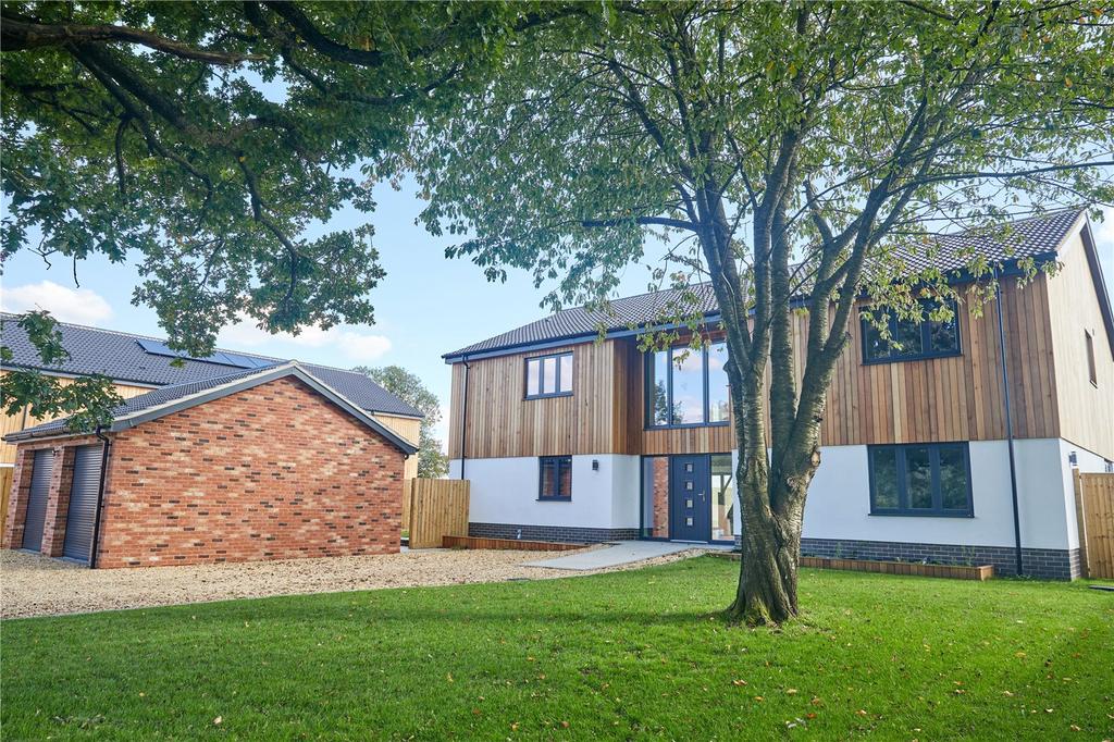 Mere Farm, Mere Farm, Stow Bedon, NR17 4 bed detached house - £975,000