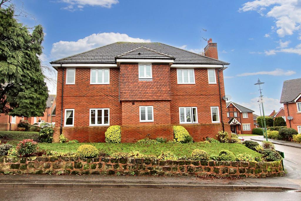 Brickyard Close, Balsall Common, CV7 2 bed ground floor flat - £249,950