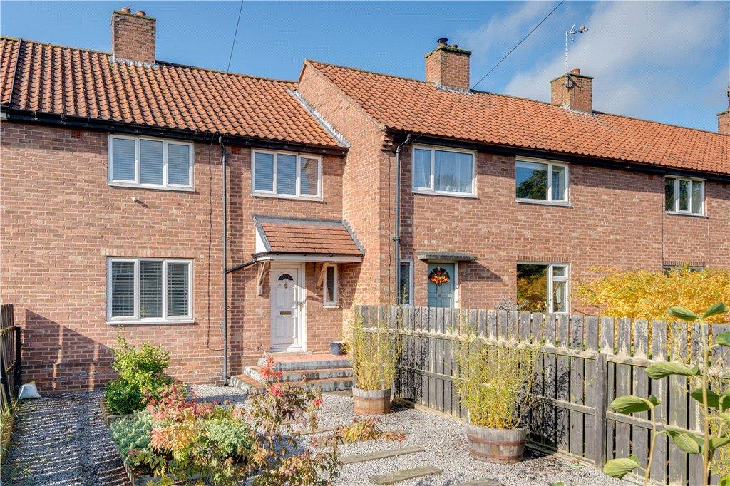 Elm Road, Ripon, North Yorkshire, HG4 3 bed terraced house for sale - £ ...