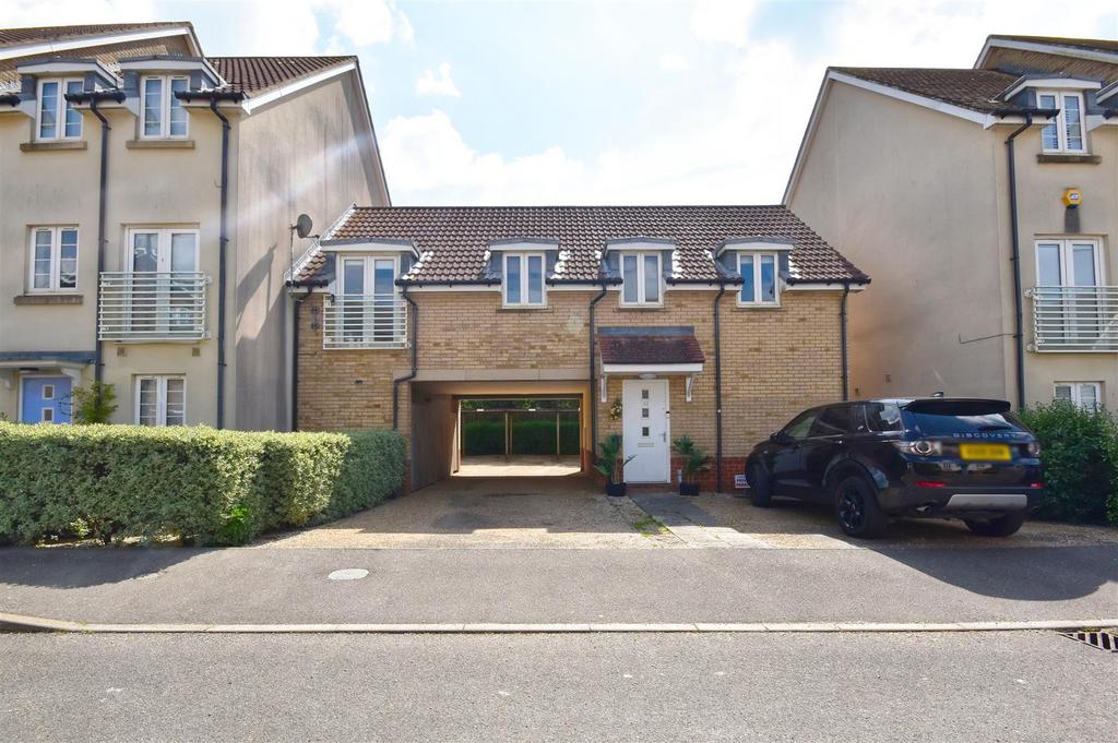 Marsh Way, Camber, Rye 2 bed flat for sale - £220,000
