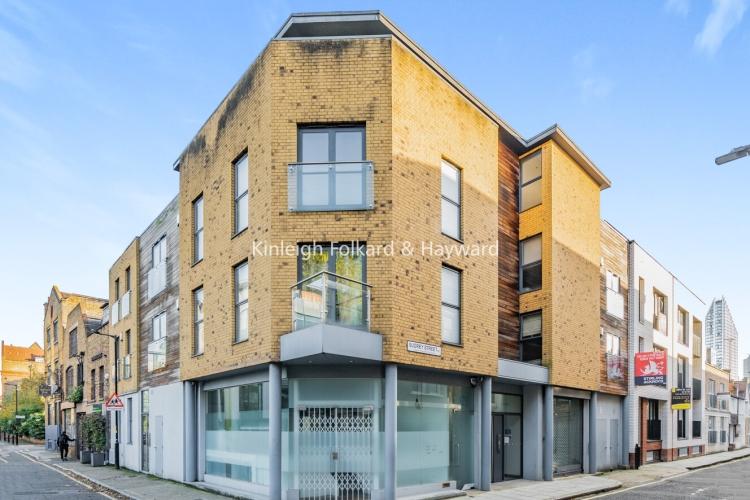 Sudrey Street Borough SE1 1 bed flat - £2,350 pcm (£542 pw)