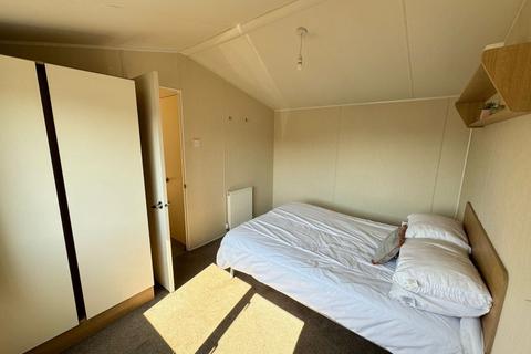 Houses for sale in Jaywick | OnTheMarket