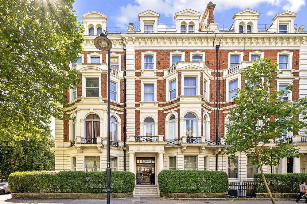 Cromwell Road, London SW5 1 bed flat - £900,000