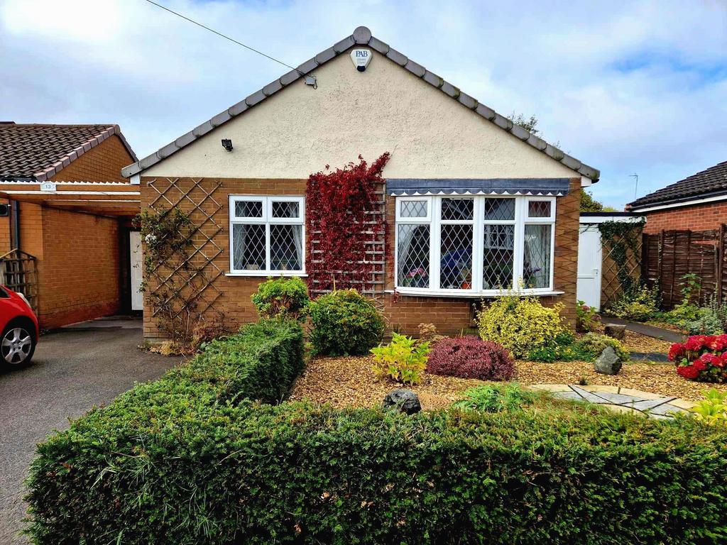 Old Eaton Road, Rugeley. WS15 2EZ 3 bed detached bungalow for sale - £ ...