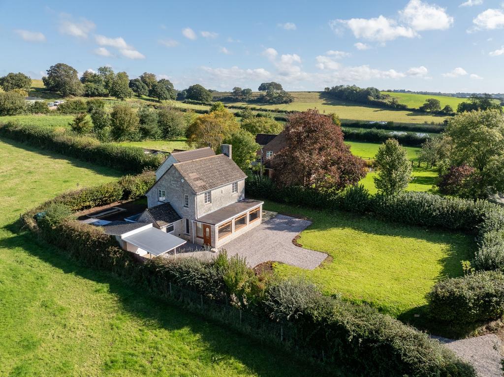 Galhampton, Yeovil, Somerset, BA22 4 bed detached house - £750,000