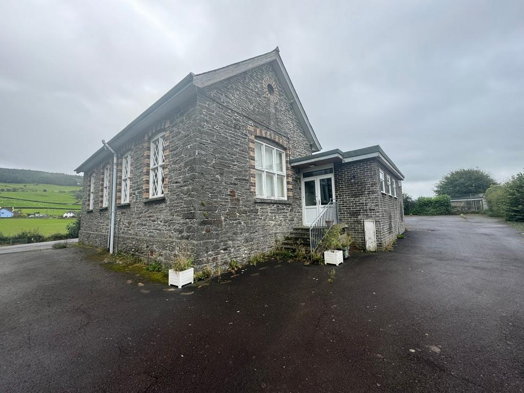 Llanafan, Aberystwyth, SY23 3 bed detached house for sale - £200,000