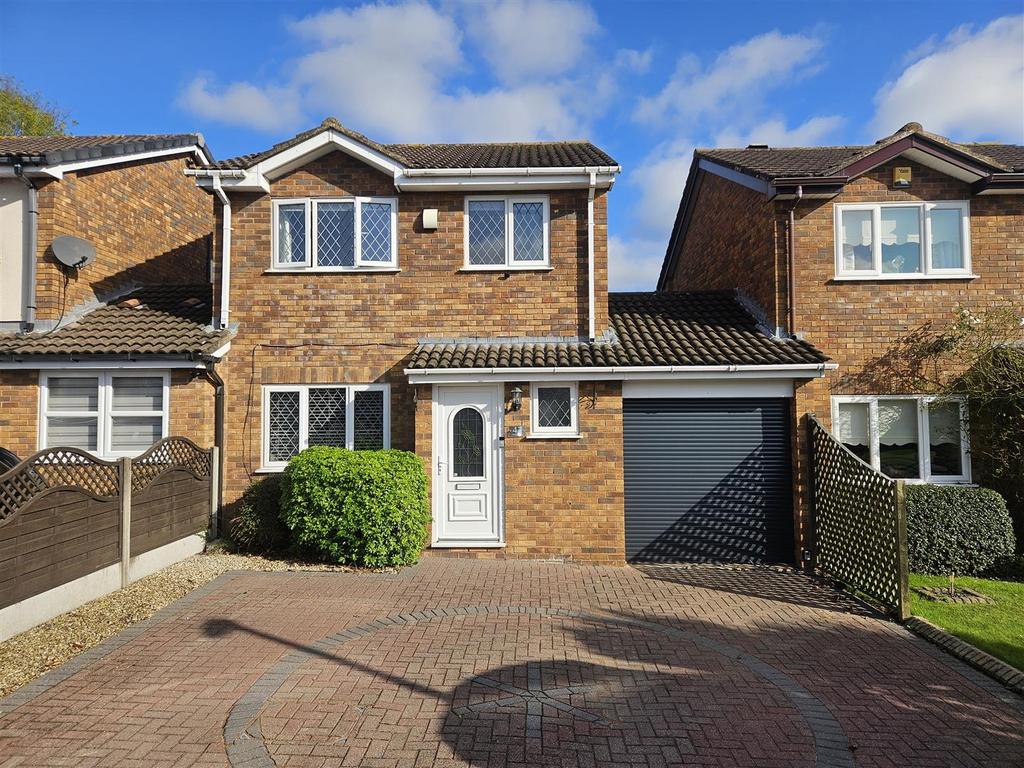 Eastbury Drive, Solihull 3 bed link detached house - £350,000