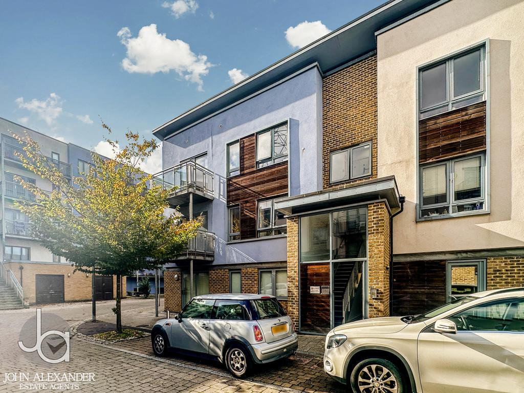 Quayside Drive, Colchester 1 bed apartment for sale - £115,000