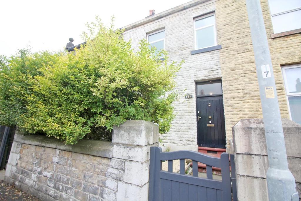 Bell Lane, Bury BL9 4 bed terraced house - £1,500 pcm (£346 pw)