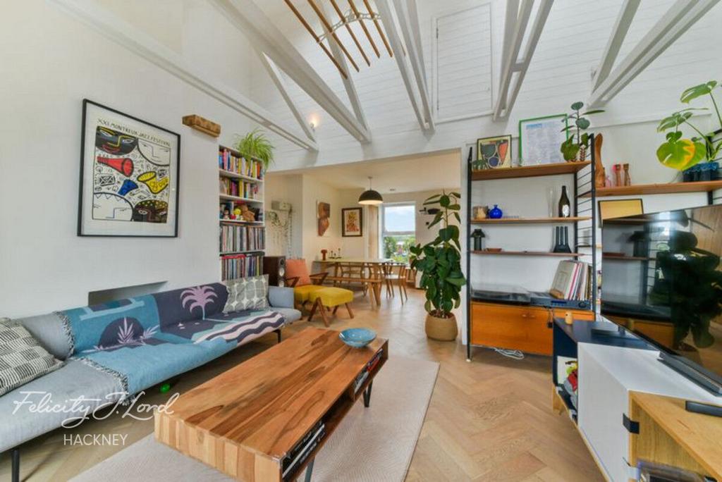 Glyn Road, Clapton, E5 2 bed flat for sale - £725,000