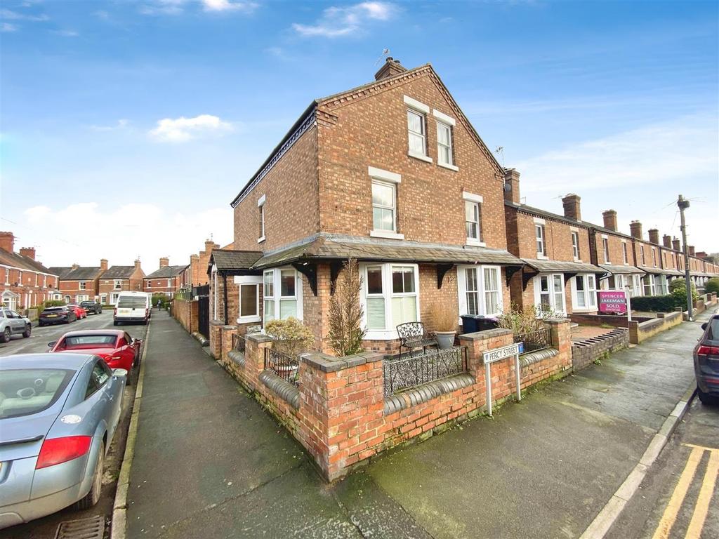 Greenfield Street, Shrewsbury 4 bed semi-detached house - £375,000