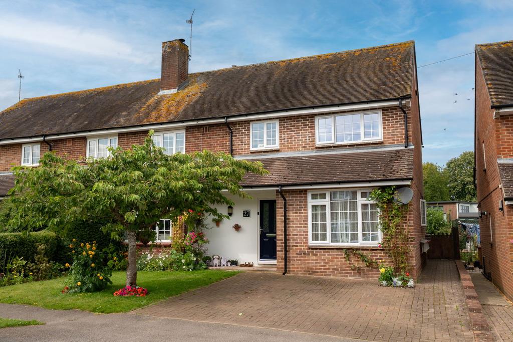 Roberts Road, Barton Stacey... 4 bed semi-detached house for sale - £ ...