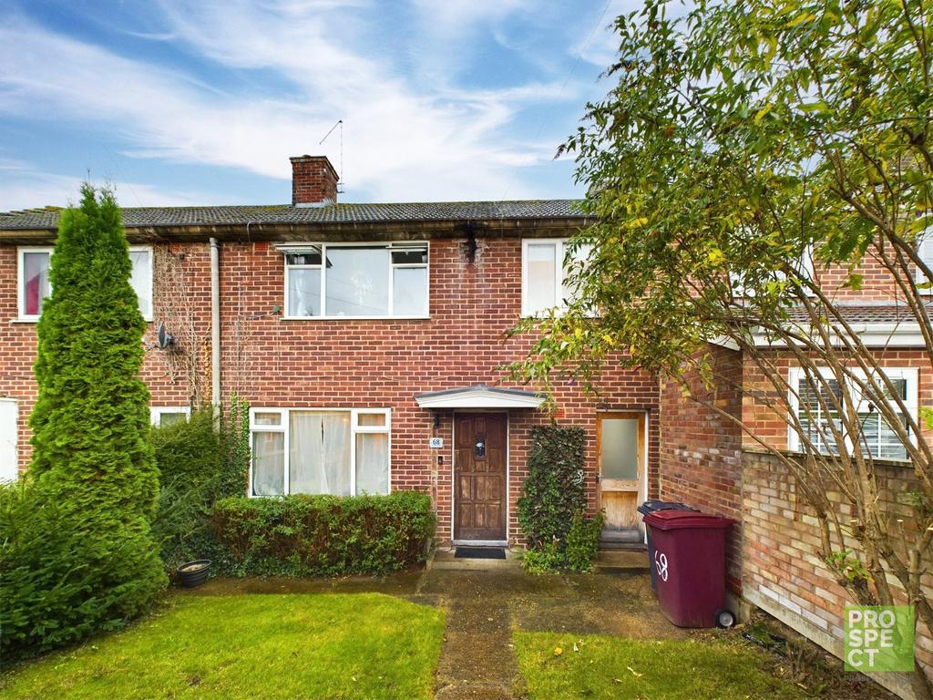 Home Farm Close, Reading, Berkshire, RG2 3 bed terraced house - £375,000