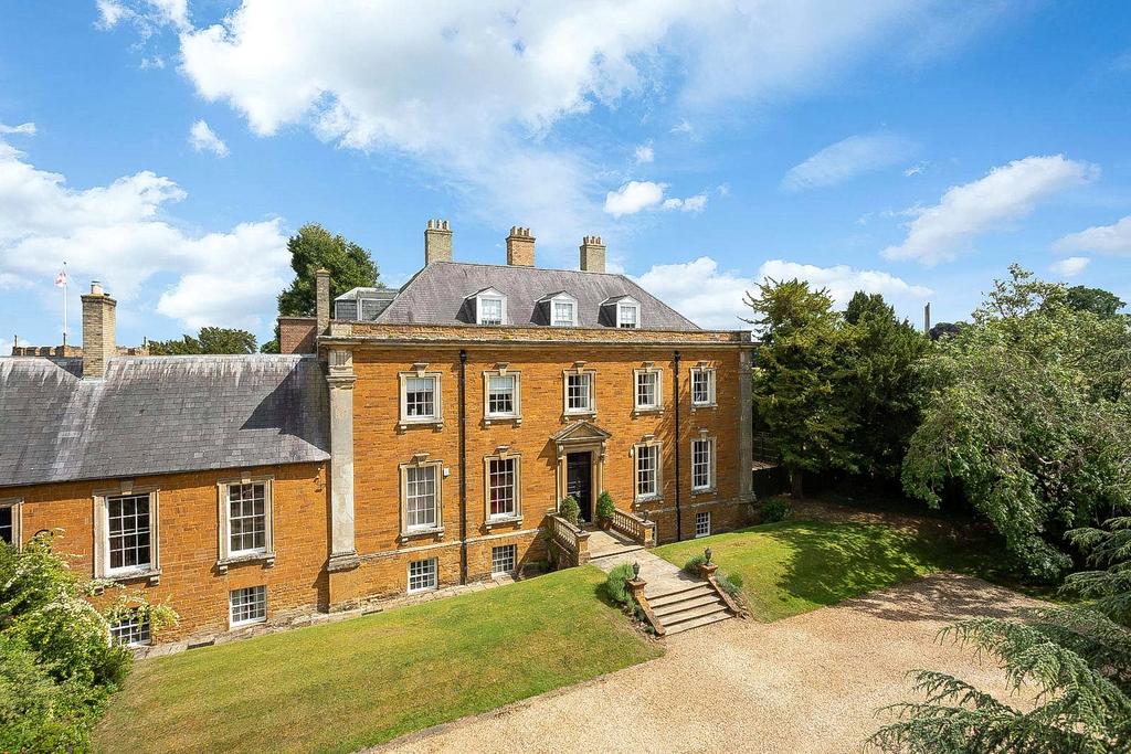 Dallington Park Road, Northampton... 3 bed apartment for sale - £295,000
