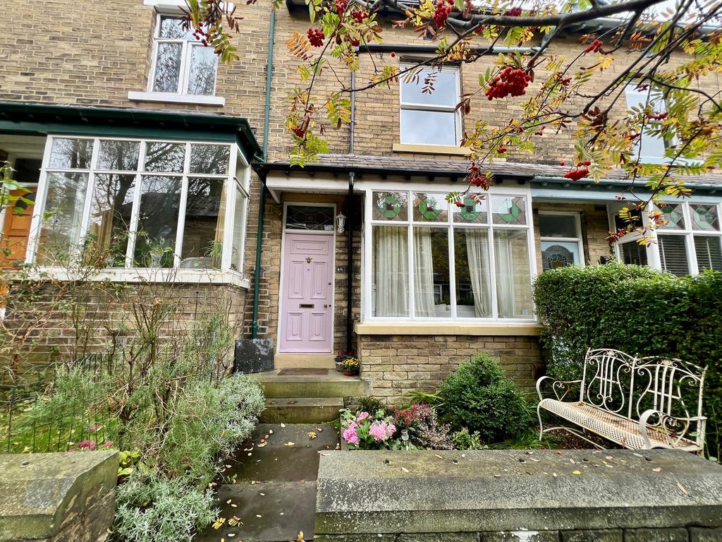 Leyburn Grove, SHIPLEY BD18 3 bed terraced house - £285,000