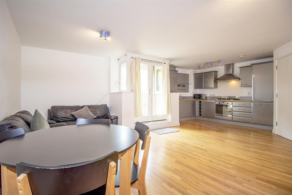 Hackney Road, Shoreditch, E2 2 bed apartment - £2,700 pcm (£623 pw)
