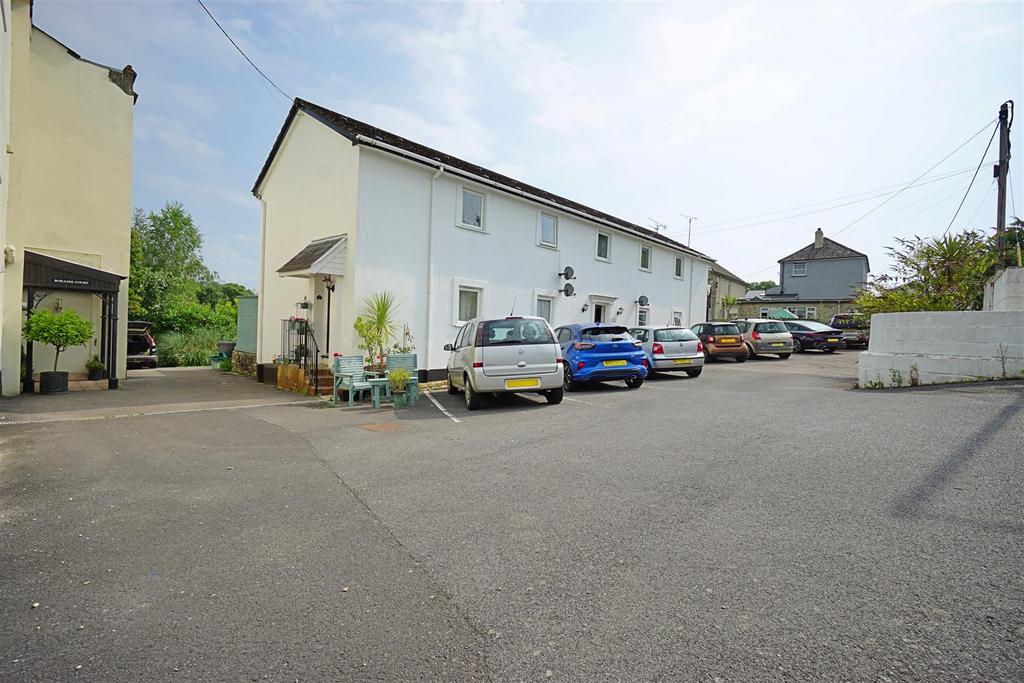 Lyme Road, Uplyme DT7 2 bed apartment for sale - £190,000