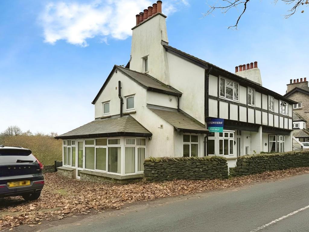 Burneside, Kendal, LA9 6PN 3 bed semi-detached house for sale - £359,950