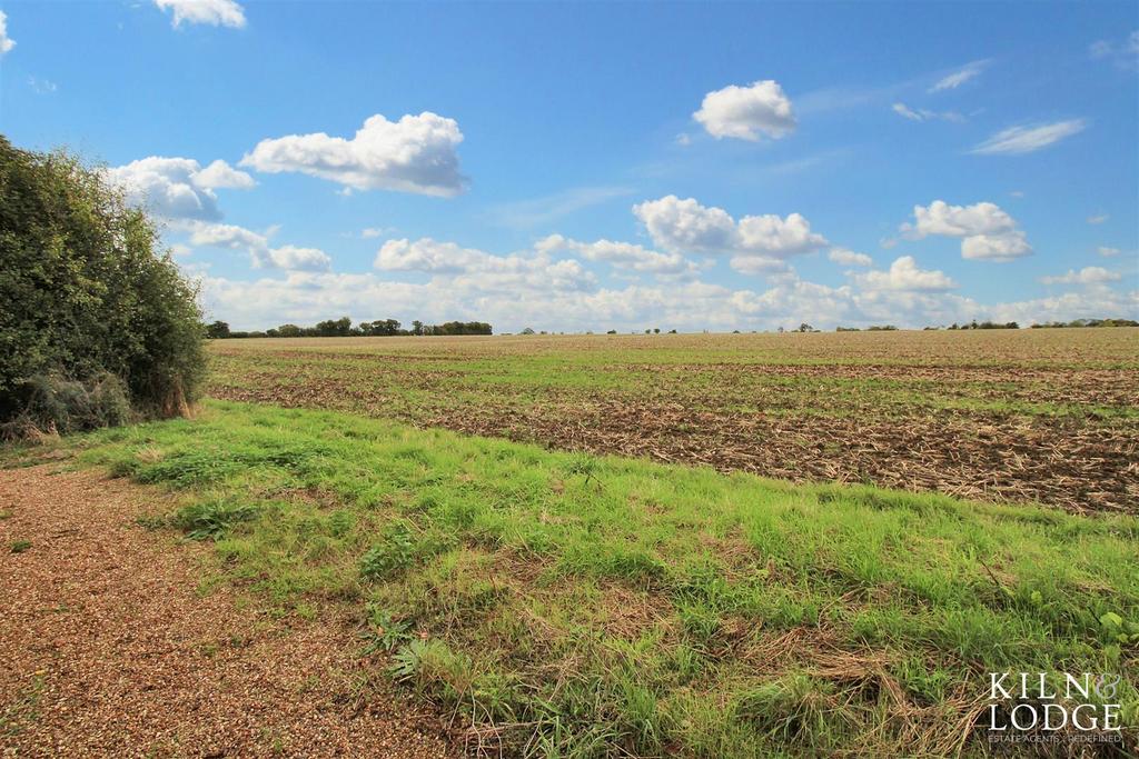 Chelmsford Road, White Roding, Dunmow 3 bed detached bungalow for sale ...
