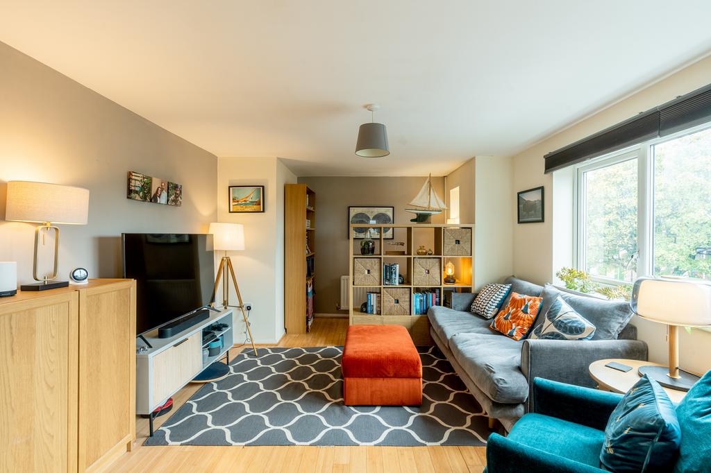 7 Sheridan Road, Bristol BS7 2 bed flat - £235,000