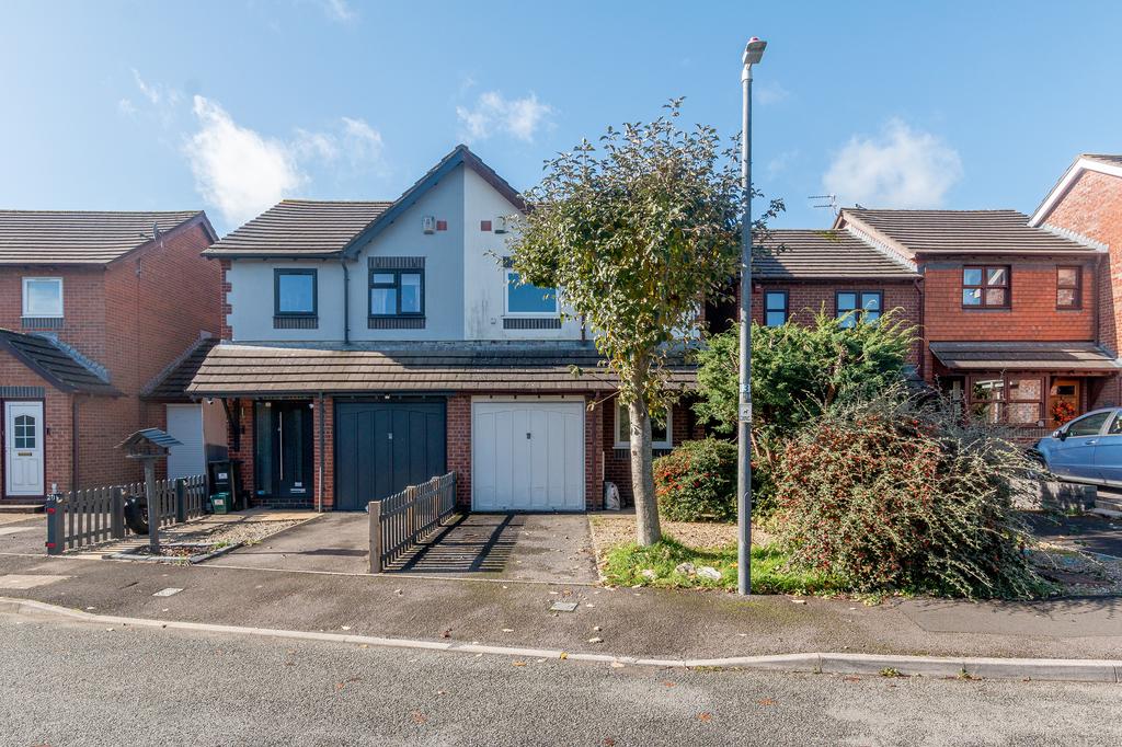 Little Stoke, Bristol BS34 2 bed semi-detached house for sale - £297,500