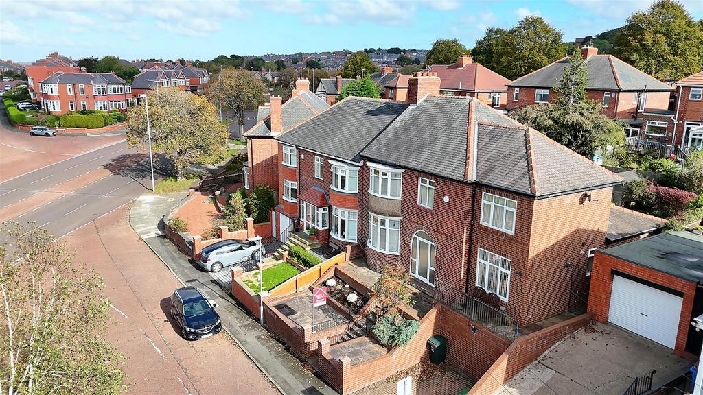 Westover Gardens, Gateshead NE9 4 bed semi-detached house - £399,000