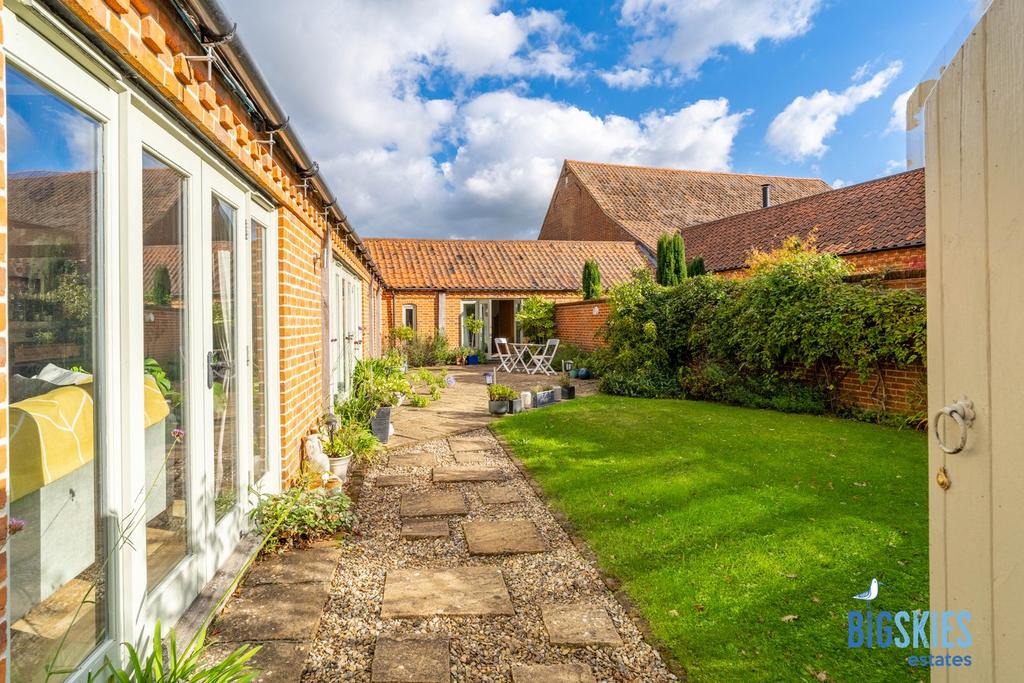 Dereham Road, Briningham, Melton... 3 bed barn conversion for sale - £ ...