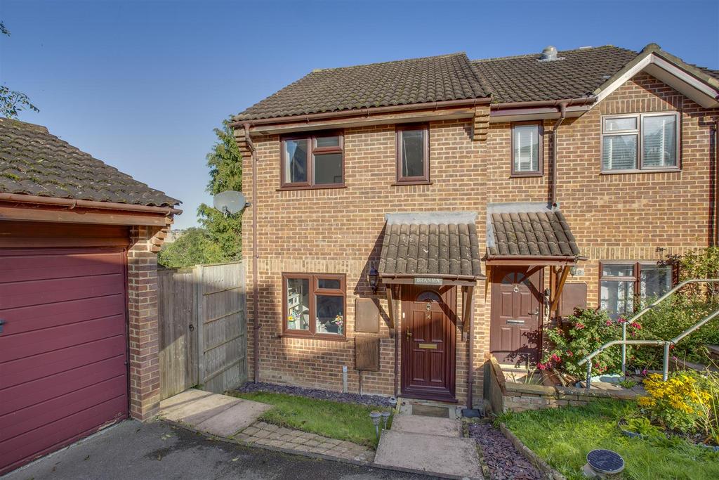 Durley Hollow, High Wycombe HP13 2 bed semi-detached house - £375,000