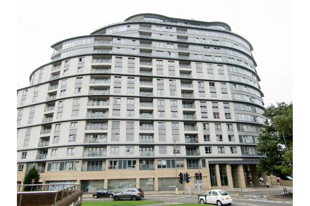 Centrium, Woking GU22 1 bed apartment - £1,225 pcm (£283 pw)