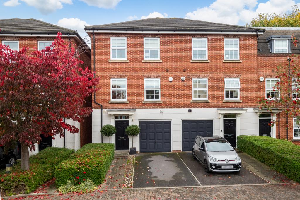 Madison Close, Sutton SM2 4 bed end of terrace house for sale - £700,000