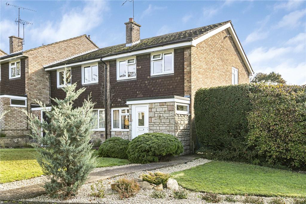 Dukes Way, Berkhamsted, HP4 3 bed end of terrace house - £575,000