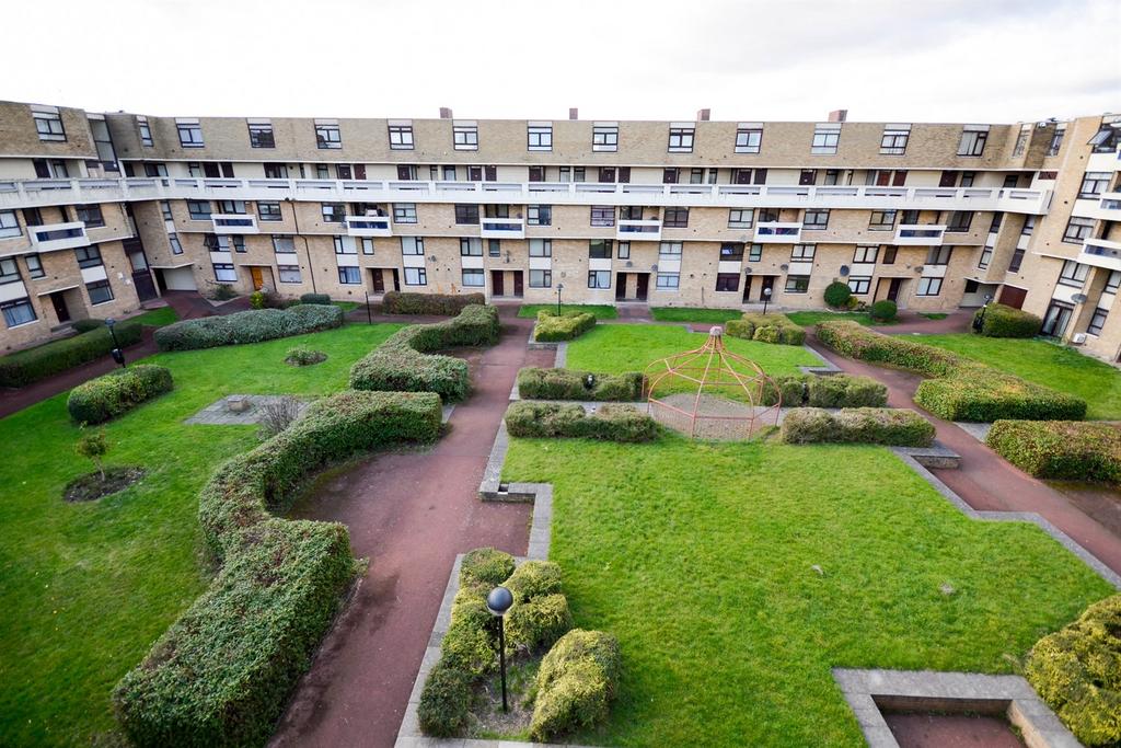 Collingwood Court, Washington 2 bed flat for sale - £18,000