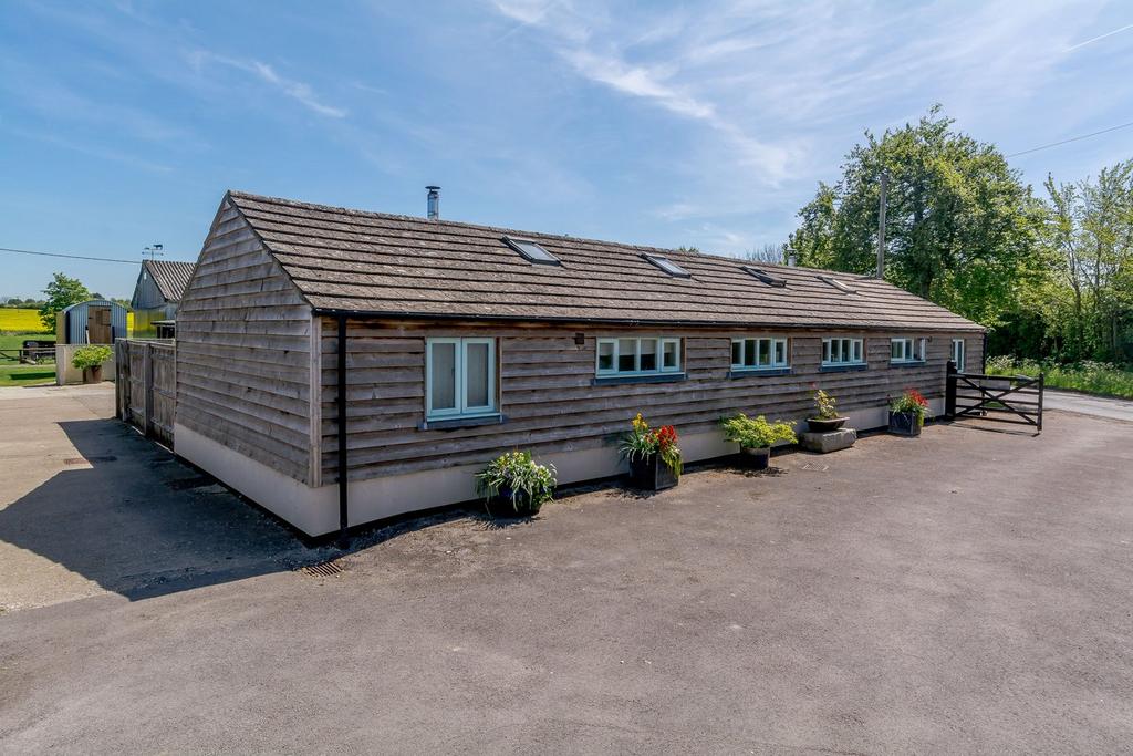 Uffington, Faringdon, SN7 1 bed barn conversion - £1,100 pcm (£254 pw)