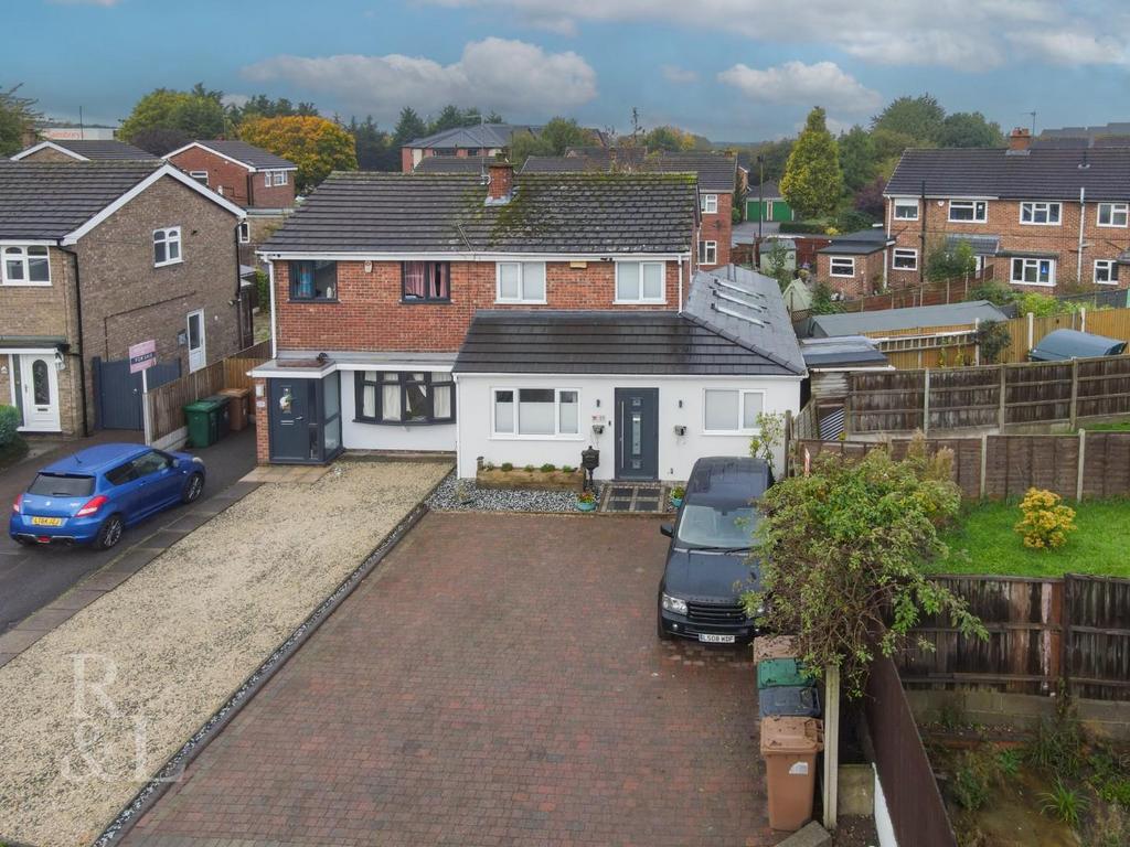 Ruston Close, Swadlincote 3 bed semi-detached house for sale - £235,000