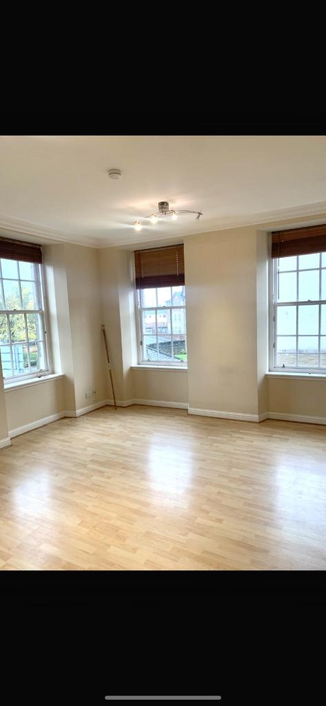 Rosslyn House, Perth, PH2 2 bed flat - £850 pcm (£196 pw)