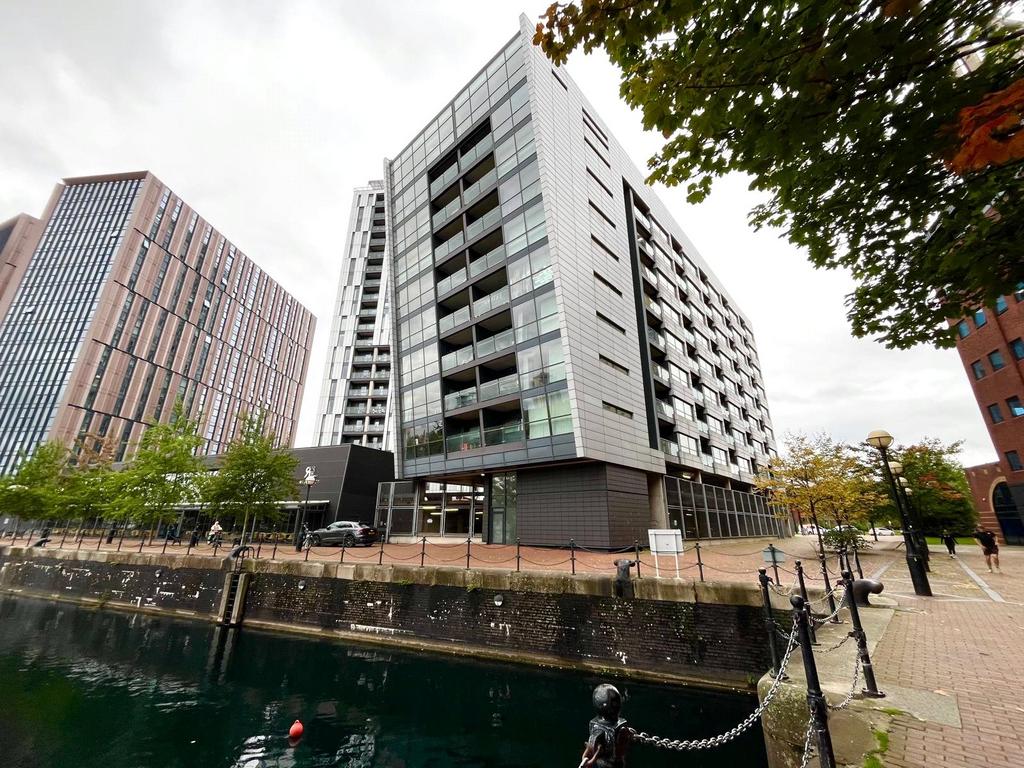 Millennium Point, Manchester M50 2 bed apartment - £1,350 pcm (£312 pw)