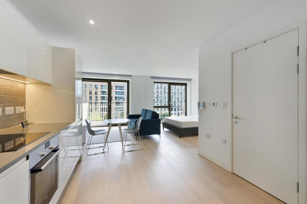 Pendant Court, Royal Wharf, London, E16 Studio to rent - £1,846 pcm (£ ...
