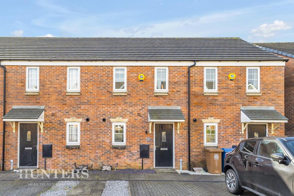 Wayfarers Way, Wardle, OL12 9EQ 2 bed townhouse - £175,000