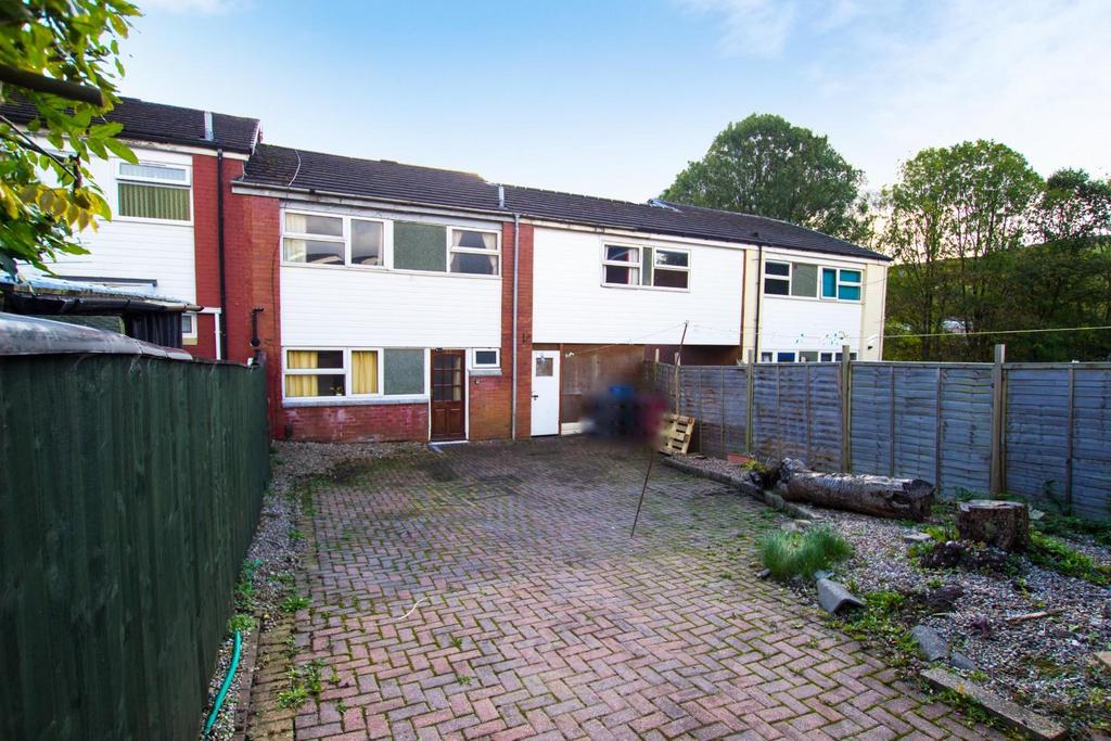 Carr Road, Darwen 4 bed terraced house - £85,000
