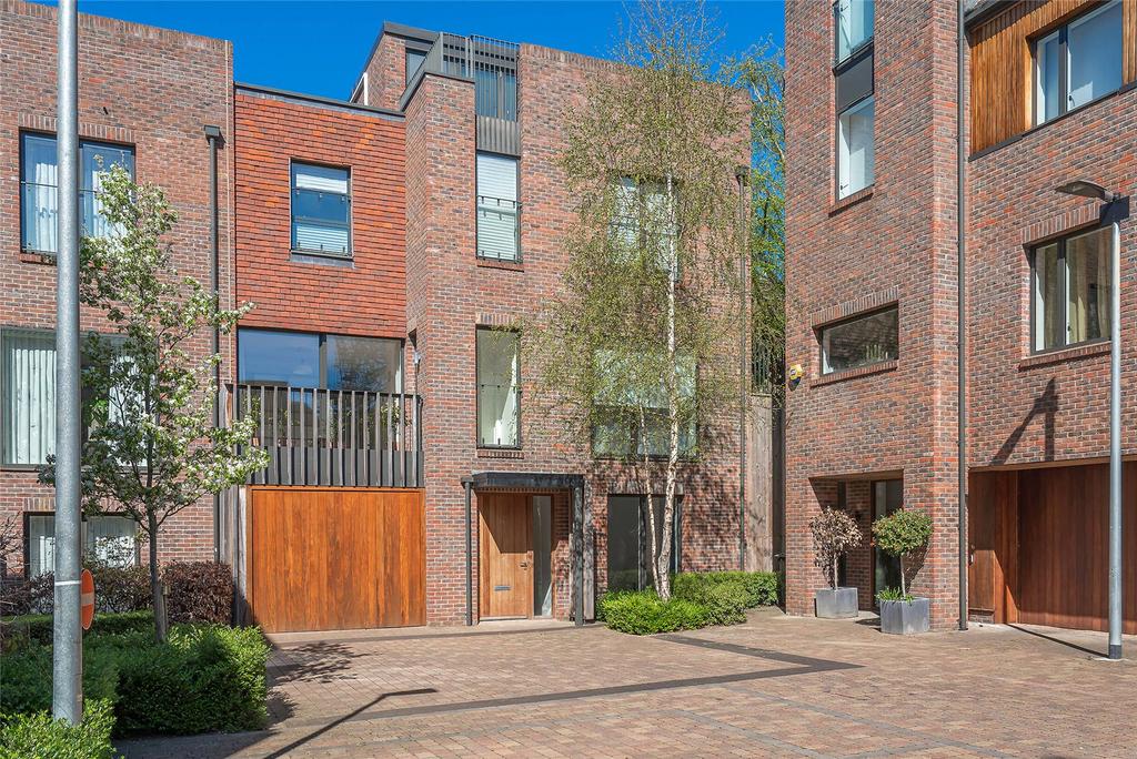 Marwood Square, London, N10 5 bed house for sale - £2,225,000