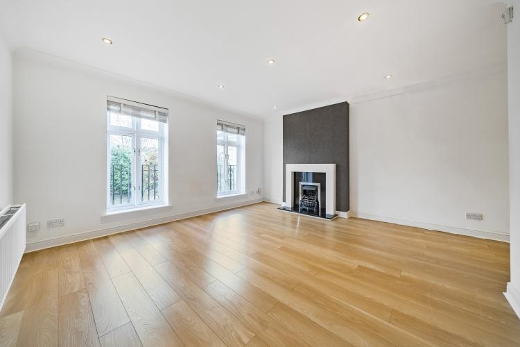 Bevin Square London SW17 3 bed house to rent - £3,000 pcm (£692 pw)