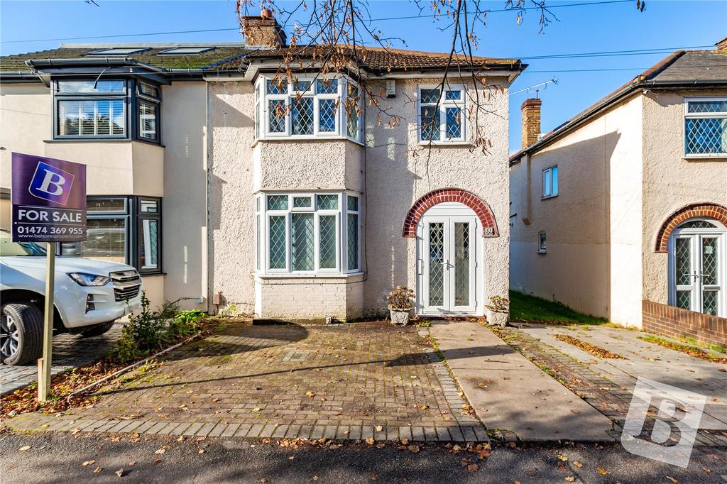 Hall Road, Northfleet, Gravesend... 3 bed semi-detached house - £400,000
