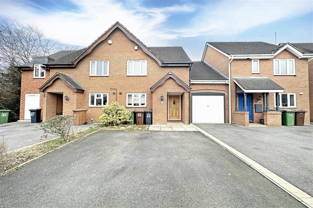Dorridge, Solihull B93 2 bed semi-detached house - £1,200 pcm (£277 pw)