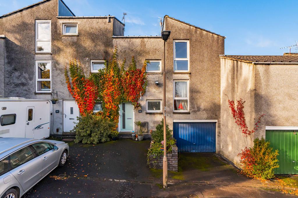 Craigmount Avenue North, Edinburgh EH4 3 bed townhouse - £315,000