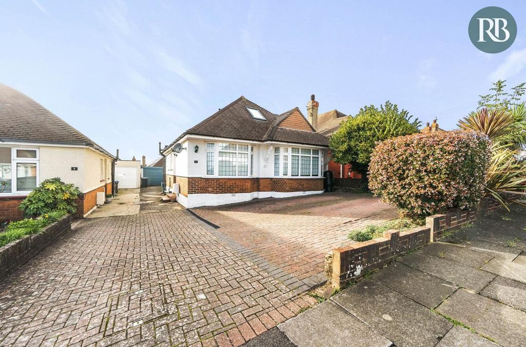 Hillside, Brighton BN42 5 bed detached house for sale - £600,000