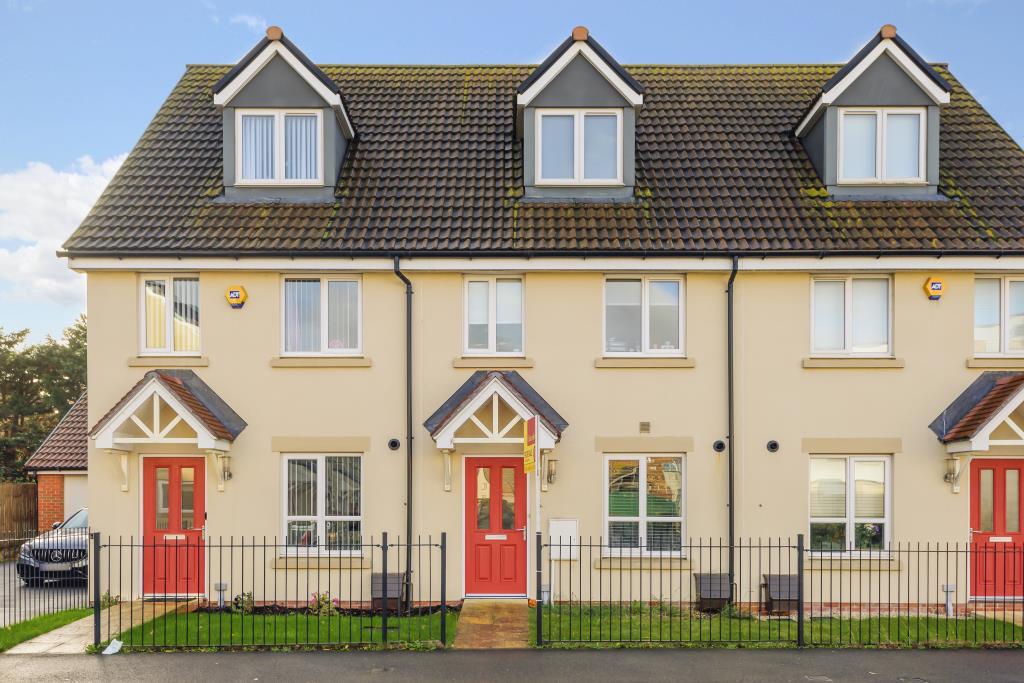 Didcot, Oxfordshire, OX11 3 bed terraced house - £375,000