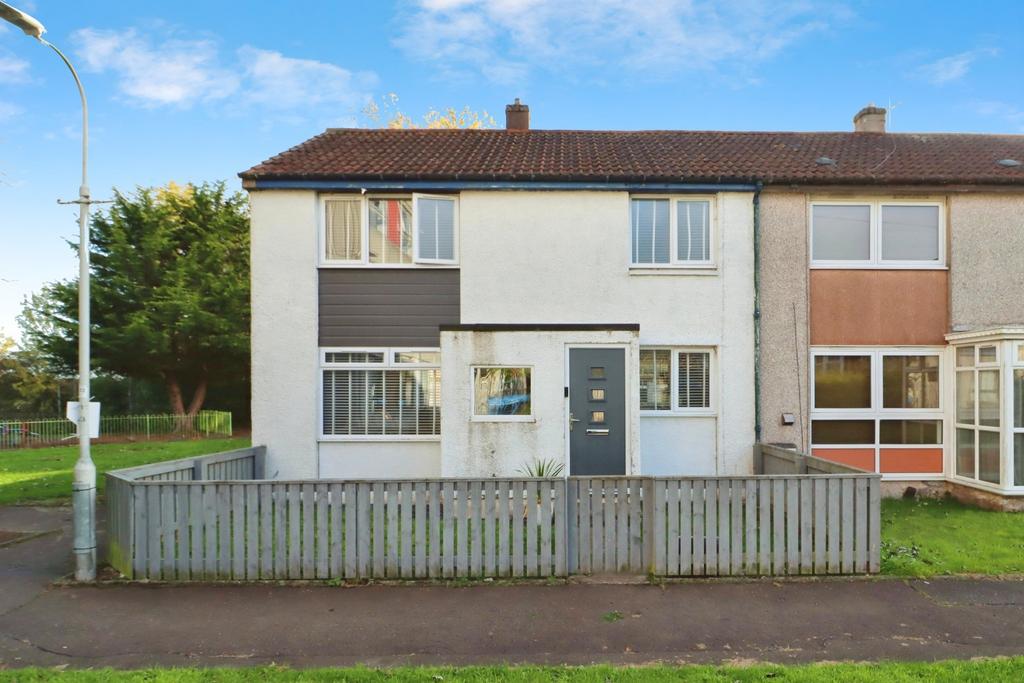 Alves Drive, Glenrothes, KY6 3 bed semi-detached house - £104,950